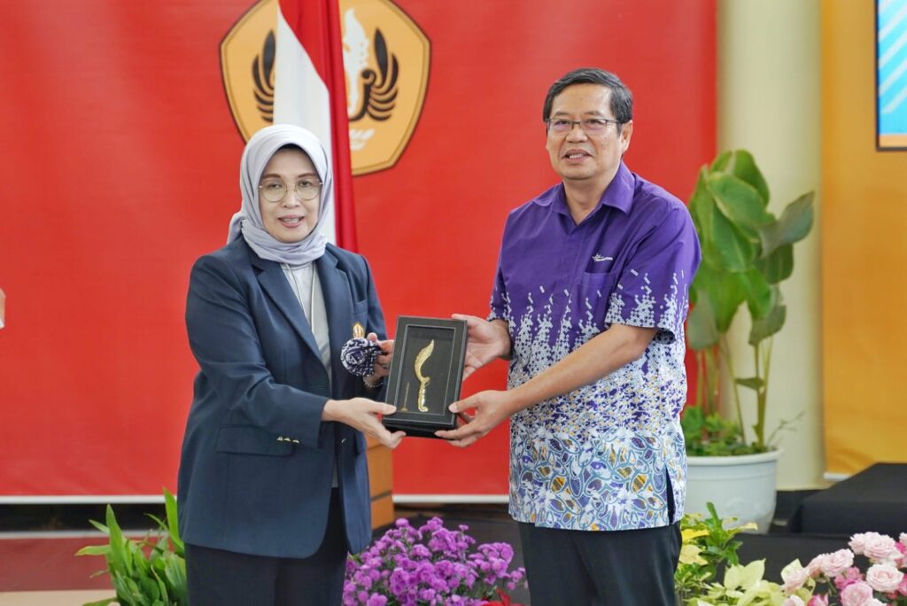 BINUS UNIVERSITY and Padjadjaran University Launch Three New Double ...